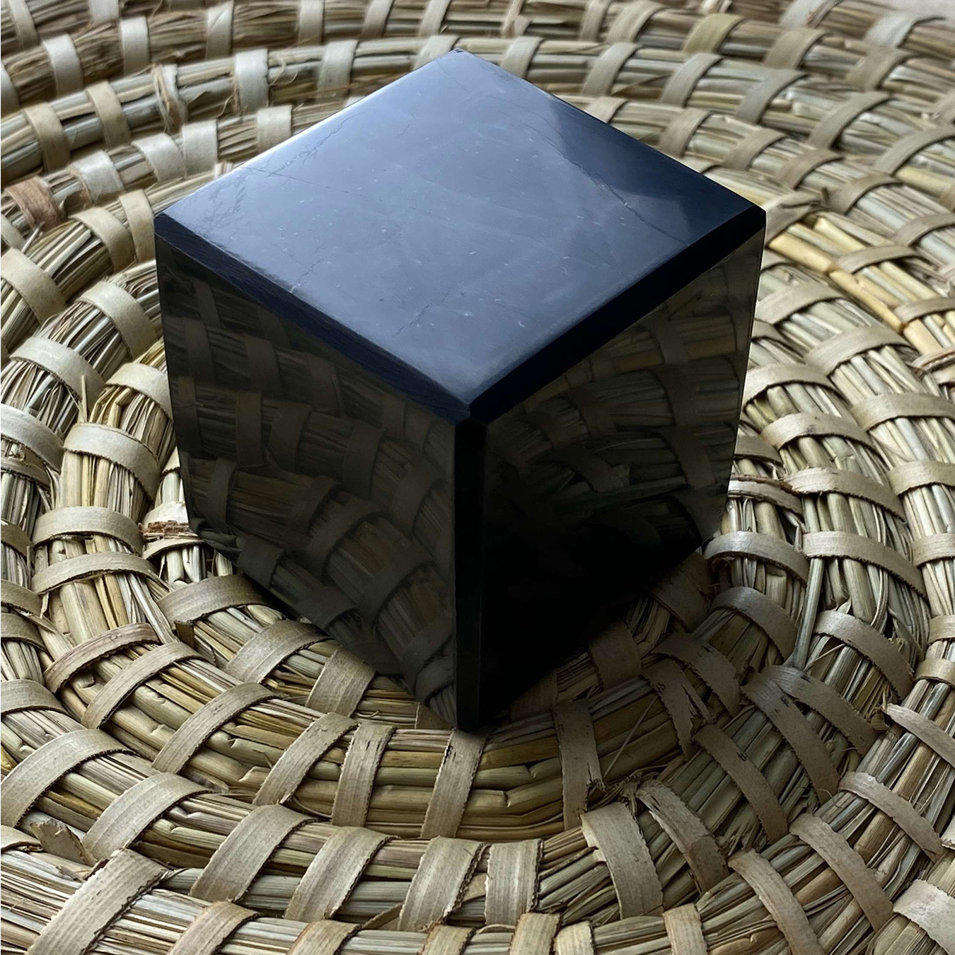 Shungite Unpolished Cube 5cm - Repel WIFI & 5G | Naturesupplies