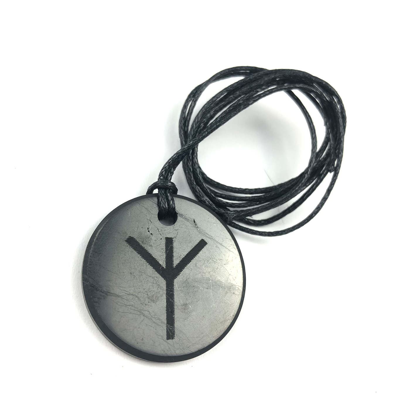 Shugite Pendant With Engraving Algiz The Rune Of Life | Naturesupplies