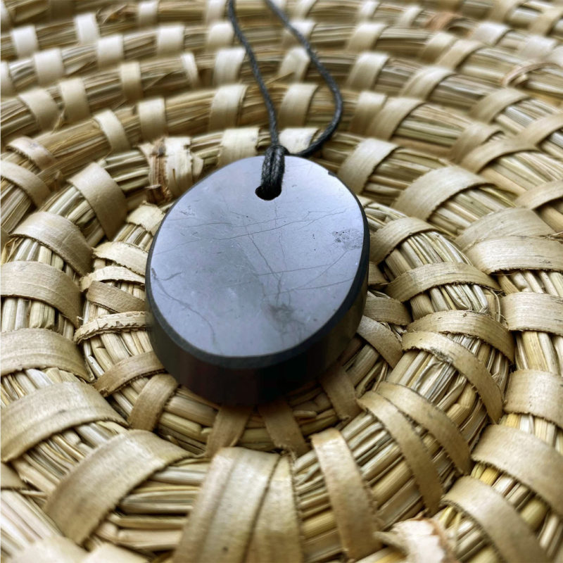 Shungite Pendant "Pebble Oval" Bespoke Jewellery | Naturesupplies